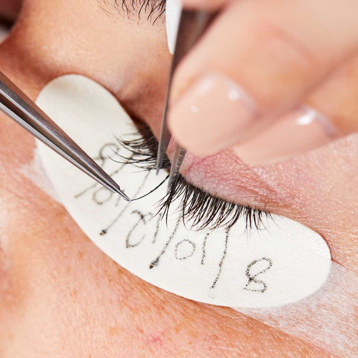 Nouveau Lashes Extend Lash Extensions Training Course - Online – i-Spa